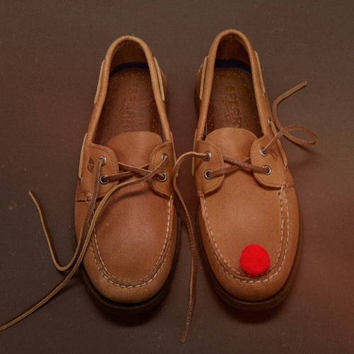 How to Tie Sperry Boat Shoes: The Boat Shoe Knot and Lacing Guide | Sperry